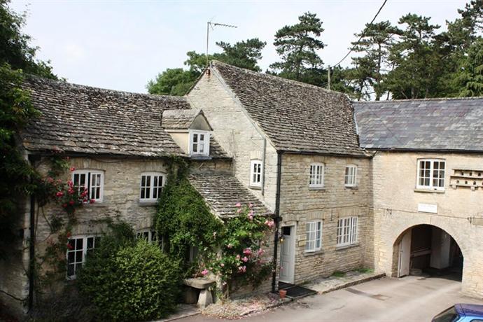 The New Inn Coln St Aldwyns - Compare Deals