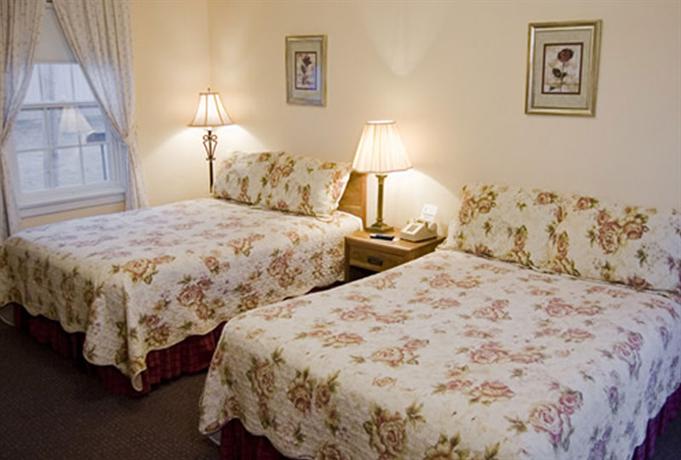 Peach Tree Inn & Suites, Fredericksburg - Compare Deals