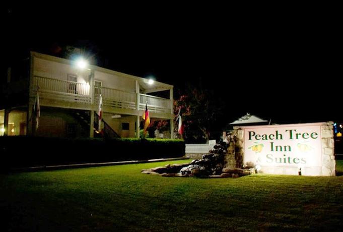 Peach Tree Inn & Suites, Fredericksburg - Compare Deals