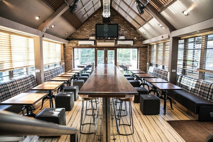 Siberia Bar & Hotel, Aberdeen - Compare Deals