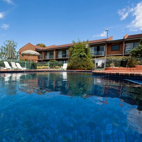 Clubmulwala Resort, Mulwala - Compare Deals