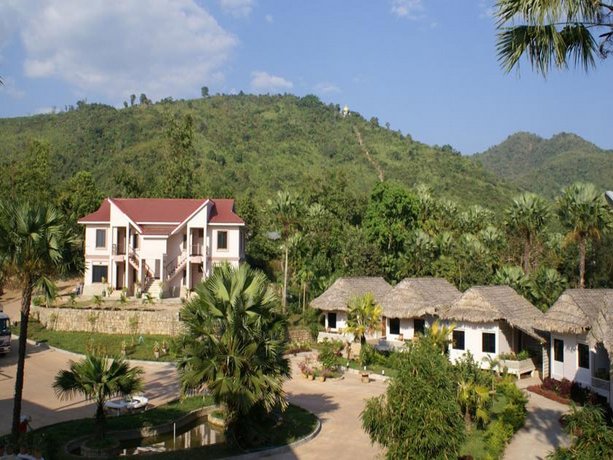 The Eternity Resort, Kyaikto - Compare Deals