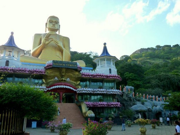 Gimanhala Hotel, Dambulla - Compare Deals