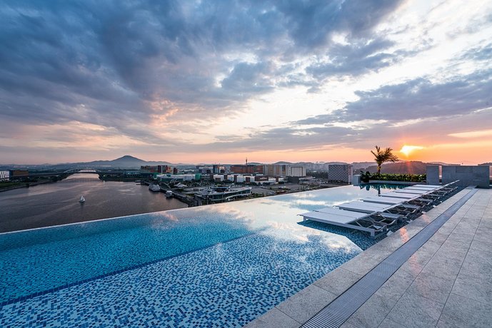 Hotel Marinabay Seoul, Gimpo - Compare Deals