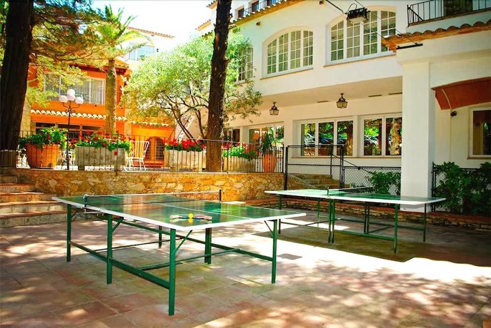 Hotel Aigua Blava, Begur - Compare Deals