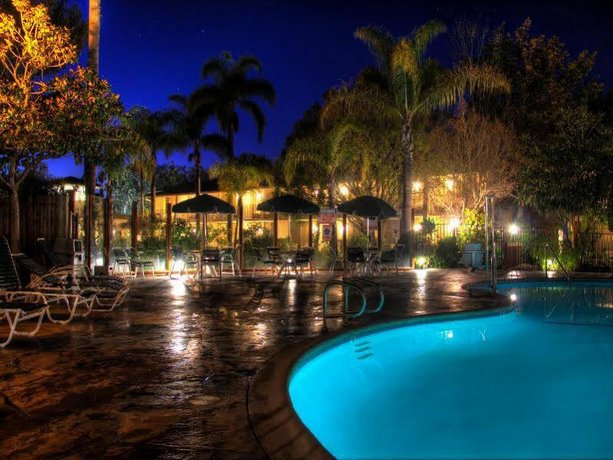 Ramada by Wyndham Santa Barbara - Compare Deals