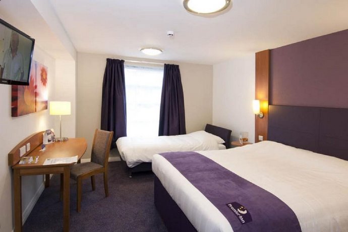 Premier Inn London Leicester Square - Compare Deals