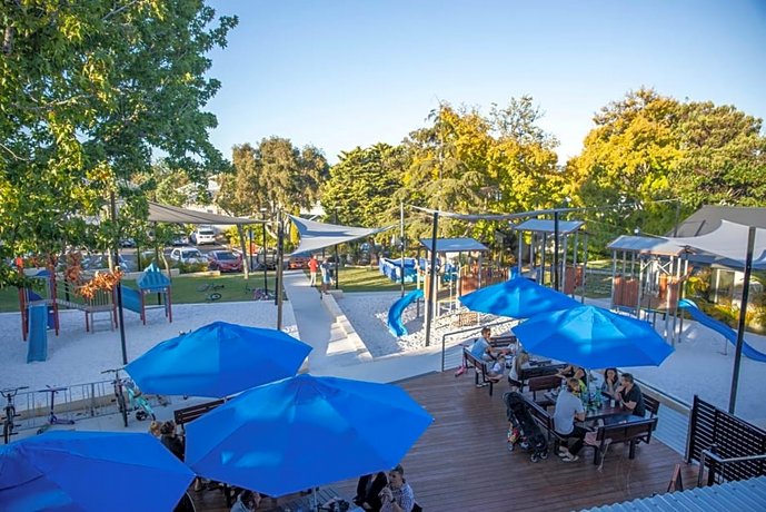 Karrinyup Waters Resort | Great Barrier Reef